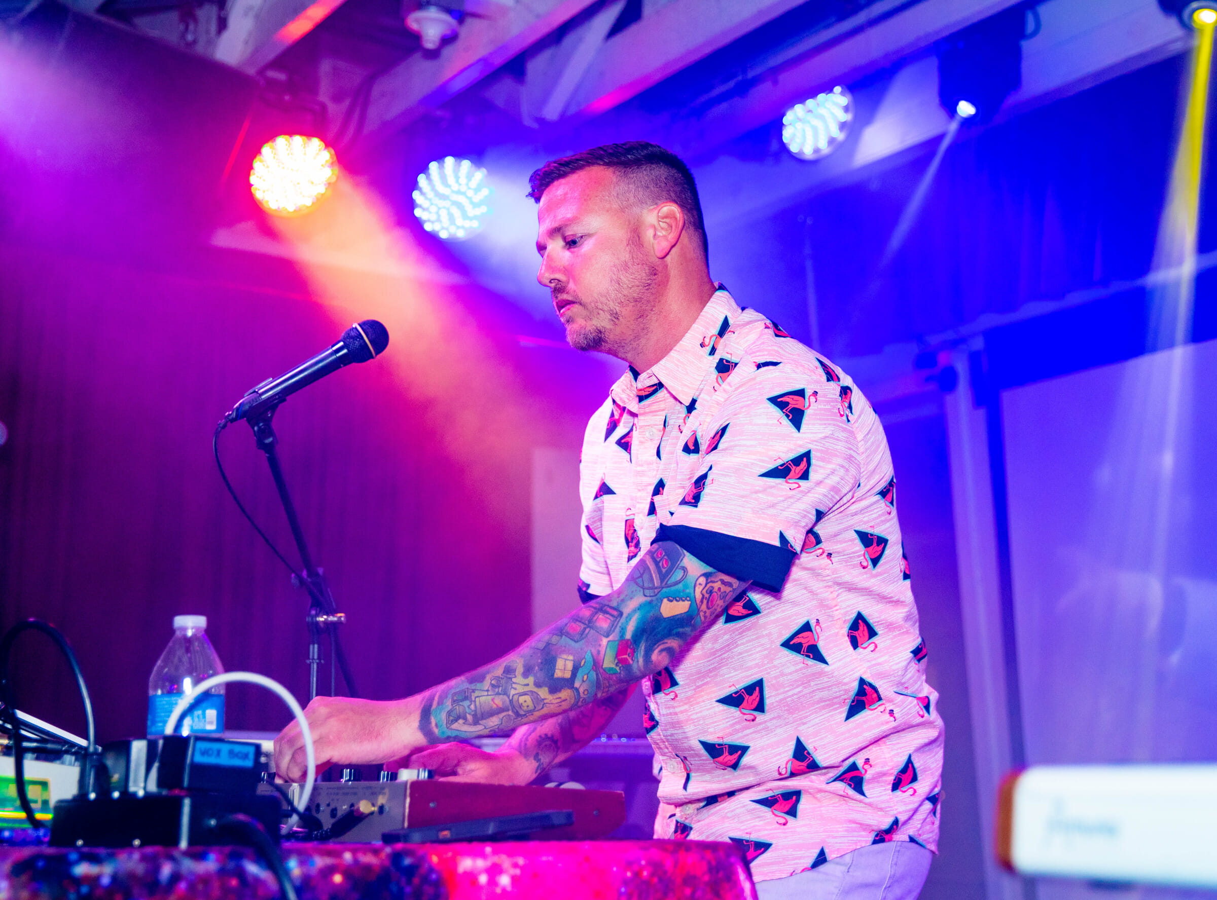 DNA Lounge: Teeel, 01 Jun 2022